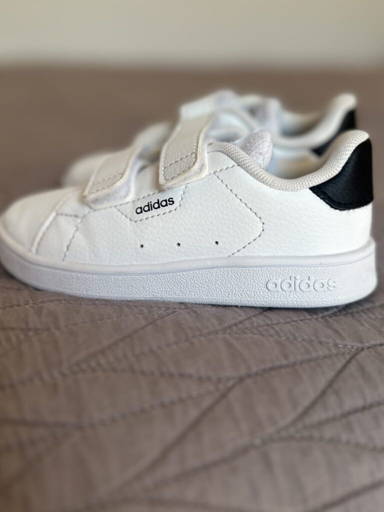 Tenis blancos velcro, 14 cm, Adidas - Kinder Market